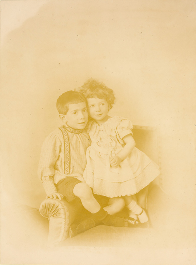 Robert et Georges Salles dans un fauteuil - Anonyme | Musée d'Orsay