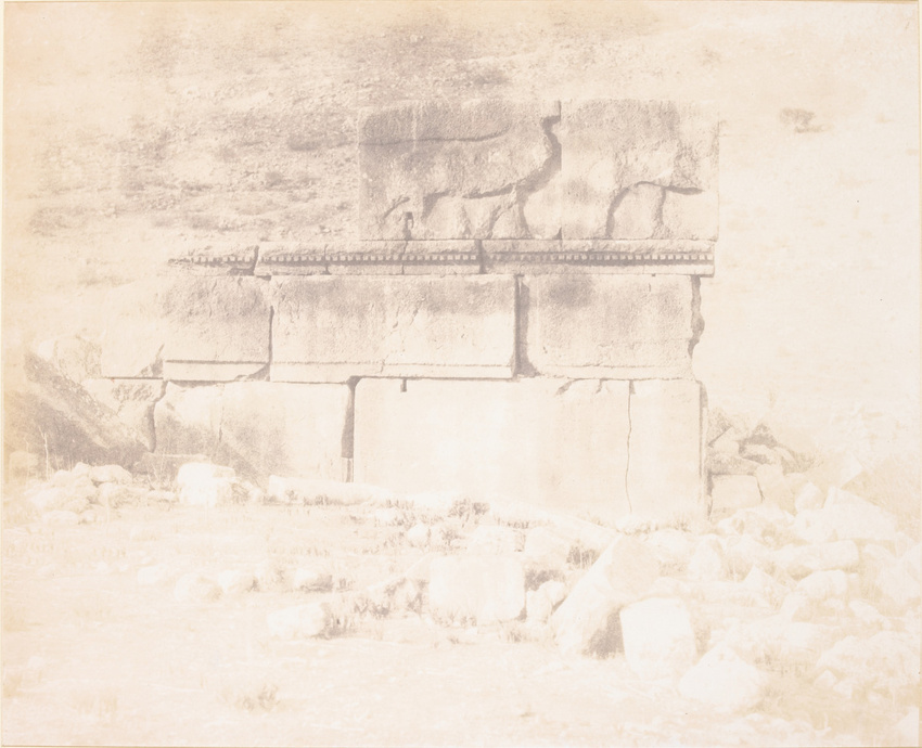 Irak-el-Emir, angle nord du mur oriental du Qasr-el-Abd ou Palais d ...