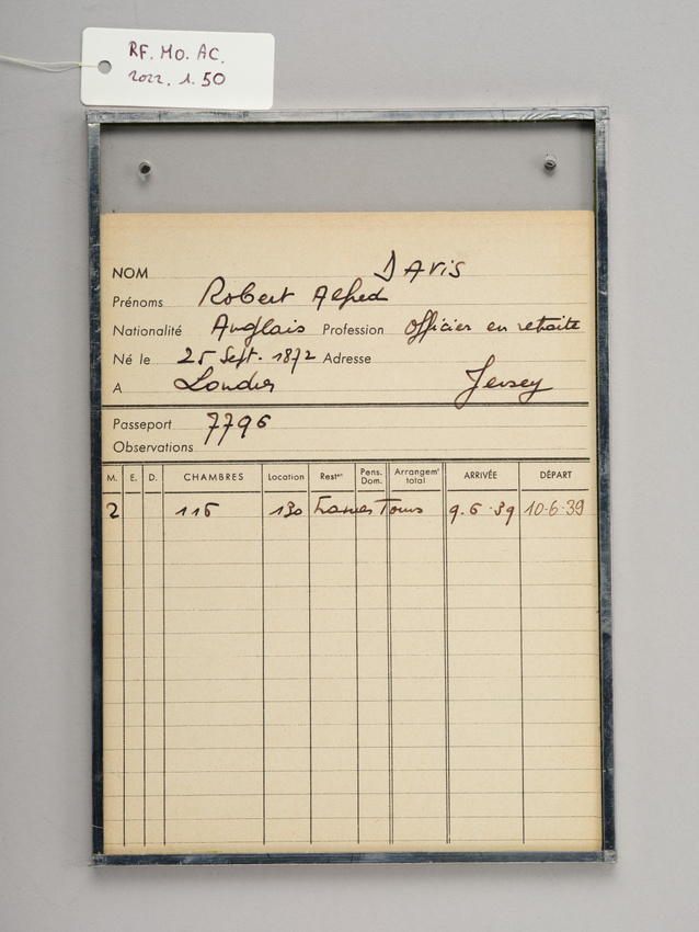 Fiche client Robert Alfred Davis - Sophie Calle | Musée d'Orsay