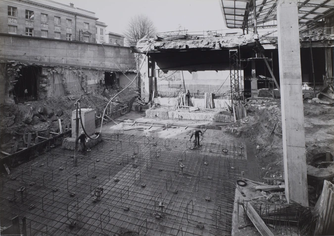 Travaux à l'emplacement du futur auditorium, parvis Bellechasse - Jim ...