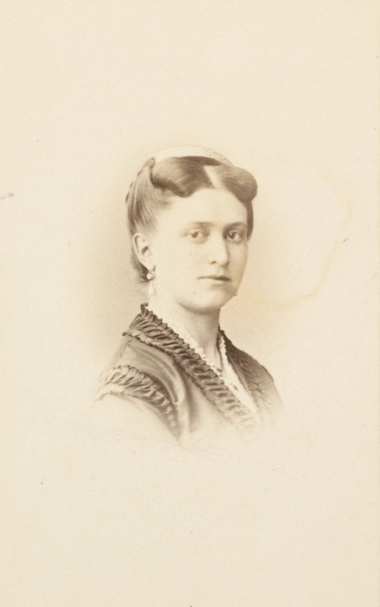 Marie Marguerite Gaudelet Eiffel, buste, tête de face - Ferdinand ...
