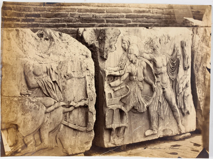 Athènes, deux fragments de la frise du Parthénon, vus de côté - Dimitrios Constantinou | Musée d ...