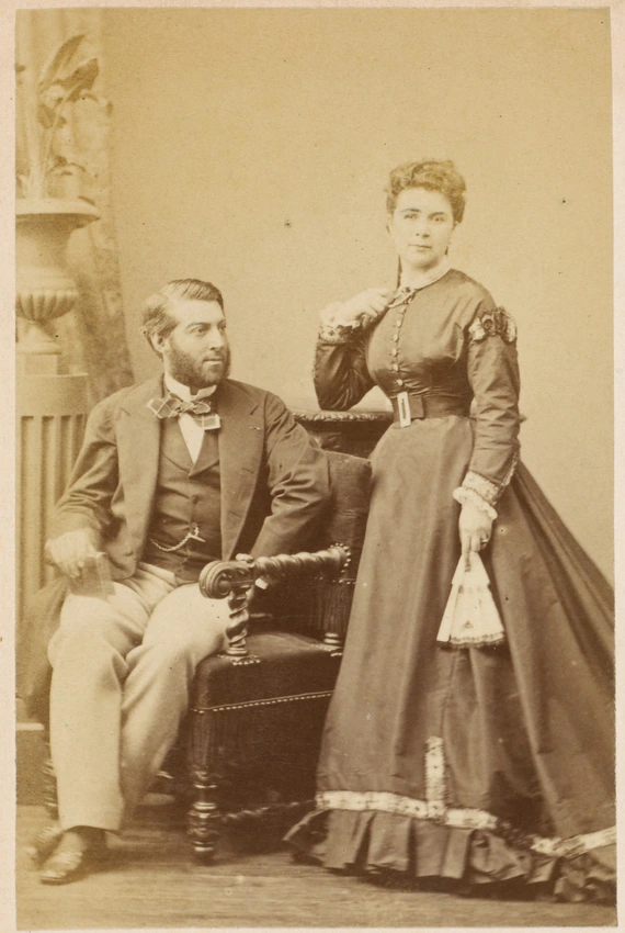 Lt de vaisseau français et Mme Richard Visconti, fils de la précèdente ...