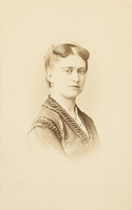 Marie Marguerite Gaudelet Eiffel, buste, tête de face - Ferdinand ...