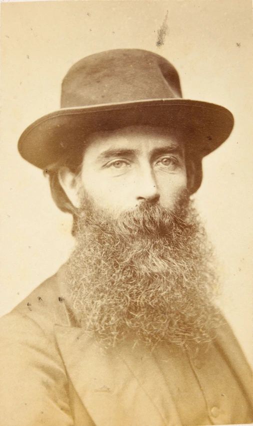 Le Peintre et Ecrivain Frederick George Stephens, en buste, avec ...