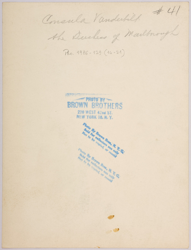 Portrait de Consuelo Vanderbilt, duchesse de Marlborough - Brown ...