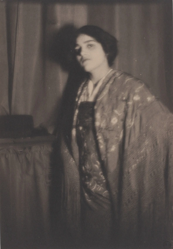 Portrait de la danseuse Rose Cohen en châle espagnol - Paul Burty ...