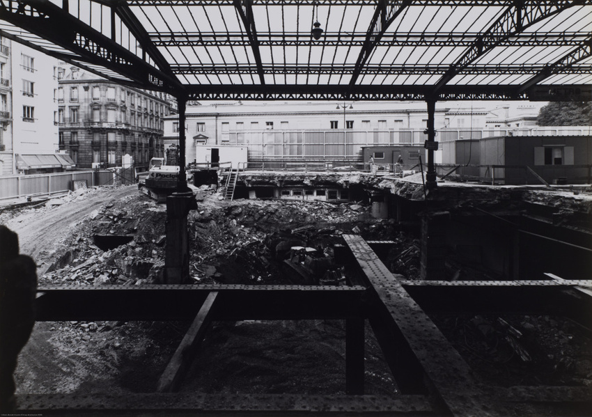 Travaux sous la marquise et le parvis Bellechasse - Jim Purcell | Musée ...